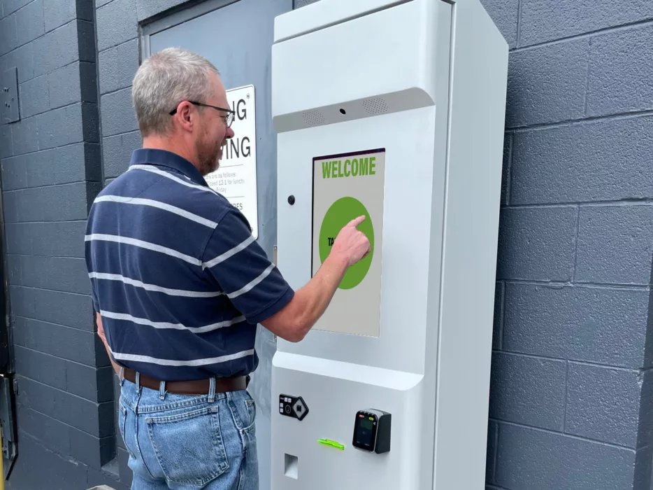 Internet Connectivity for Outdoor Kiosks - Frank Mayer